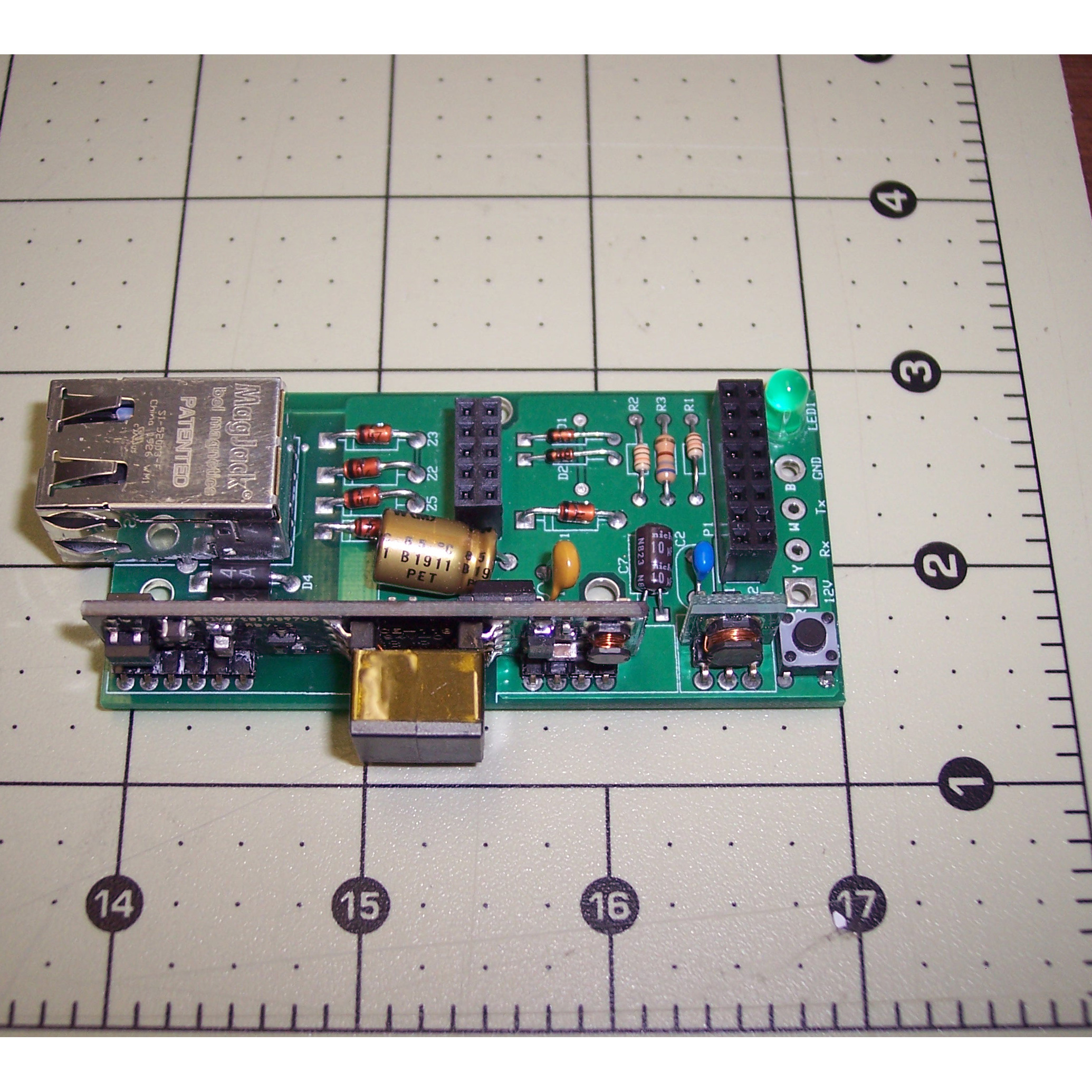 (SBL2e-200IR-PWR-DATA-SPLITTER-12) POE Power Supply and Data Connection ...